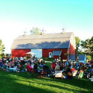 Red Barn Pizza Farm in Minnesota - Dining with Alice